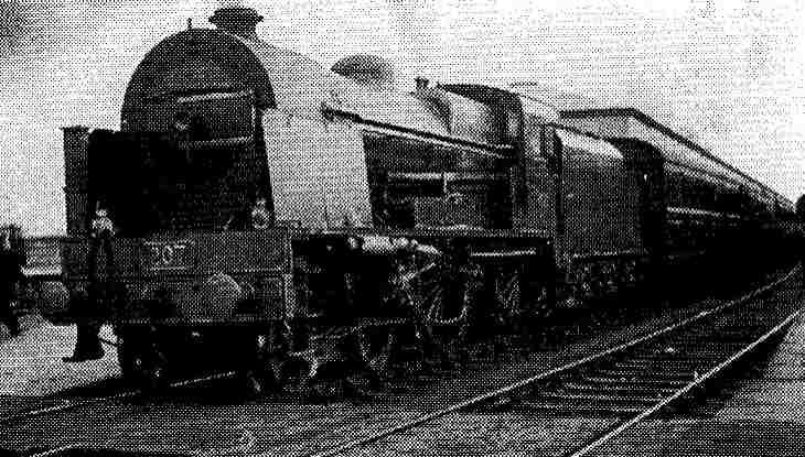Dublin Express at Portadown